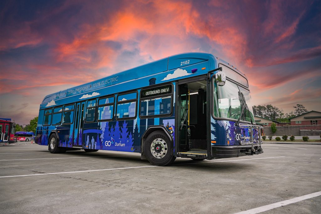 ¿Cómo se llaman los autobuses azules? | Que Visitar en España